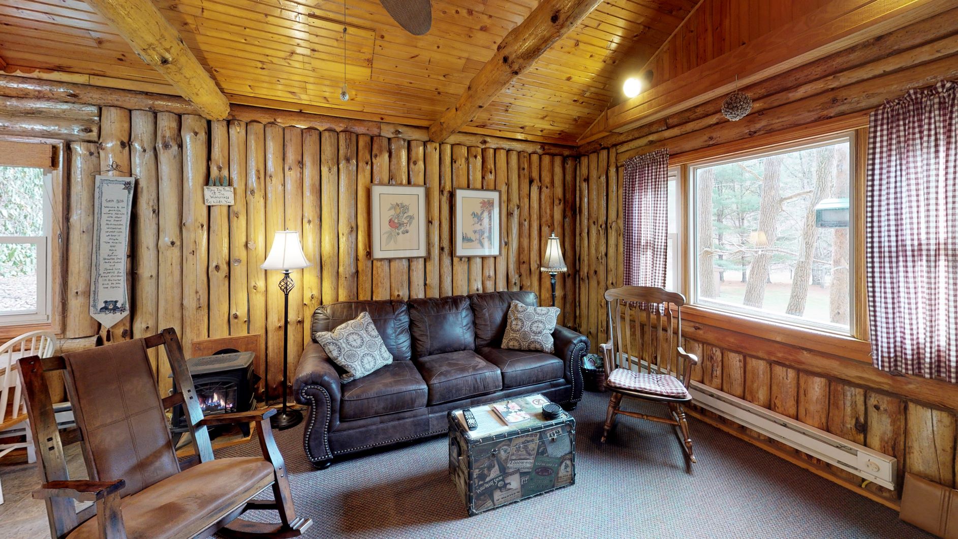 Pinewood Cabin - Marsh Hollow